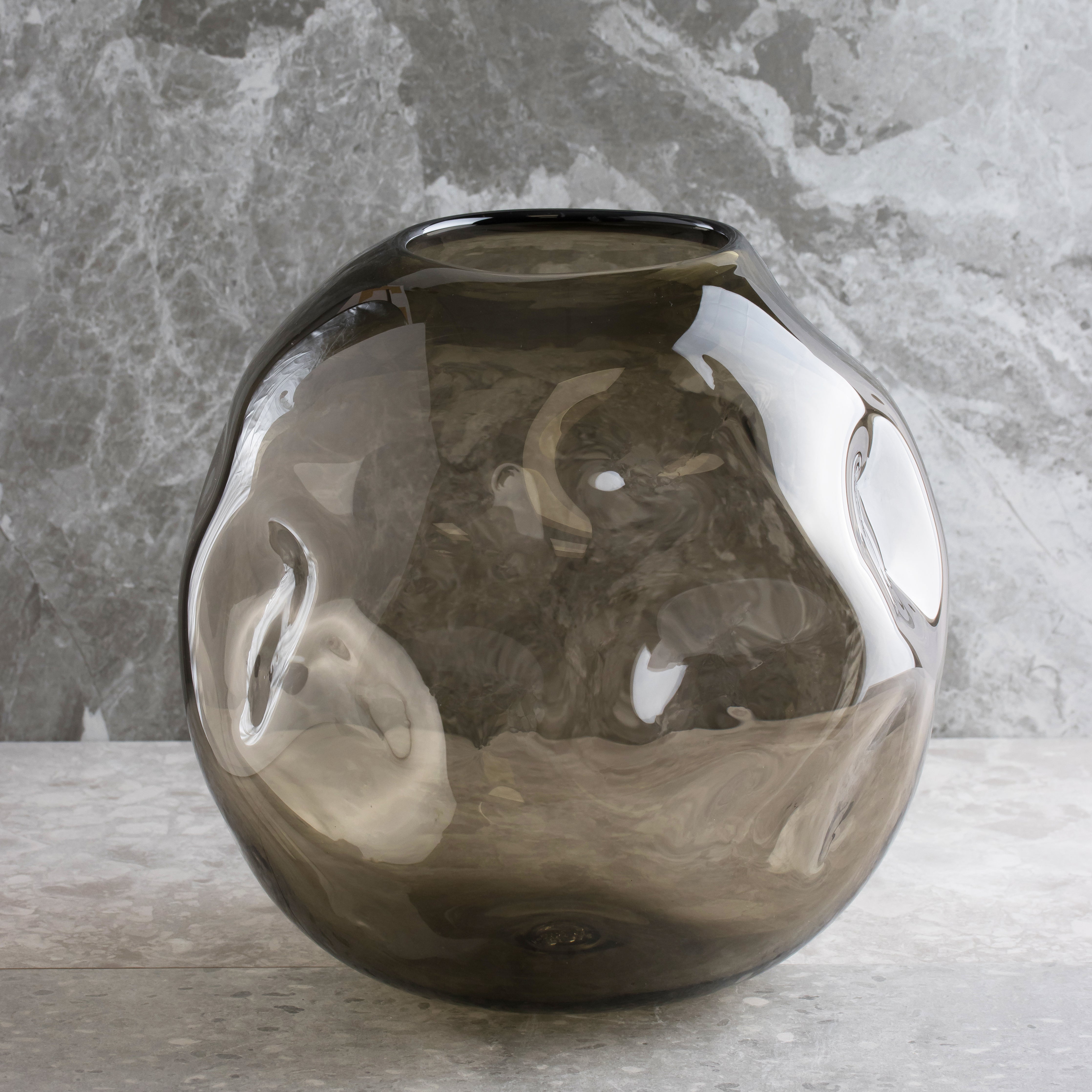 Liquid Vase
